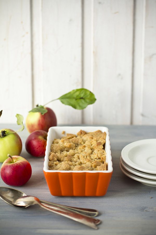 Crunchy Apple Crumble - Melanie McGrice